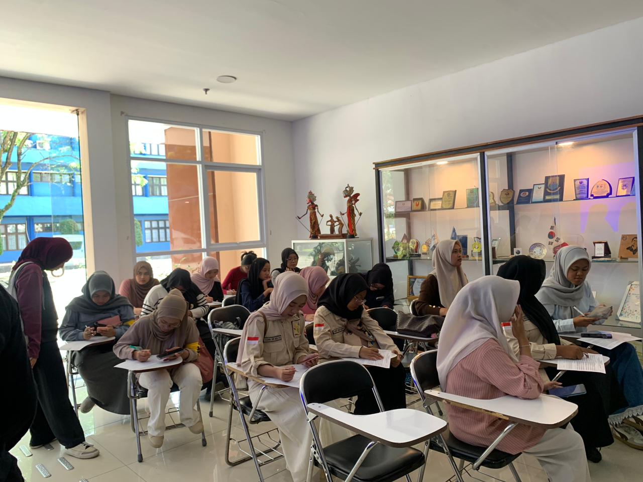 Donor Darah di UPI Cibiru dalam Mewujudkan SDGS 3 Kesehatan dan ...
